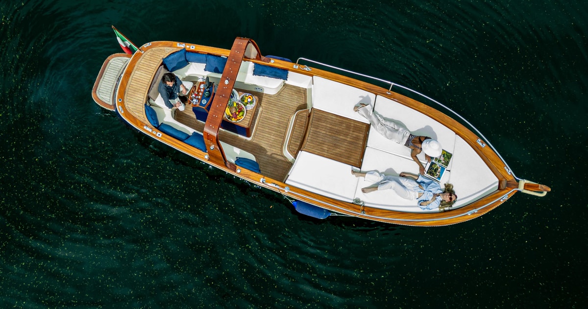 3 uur privétour met de boot op het Comomeer Bellagio (houten boot ...