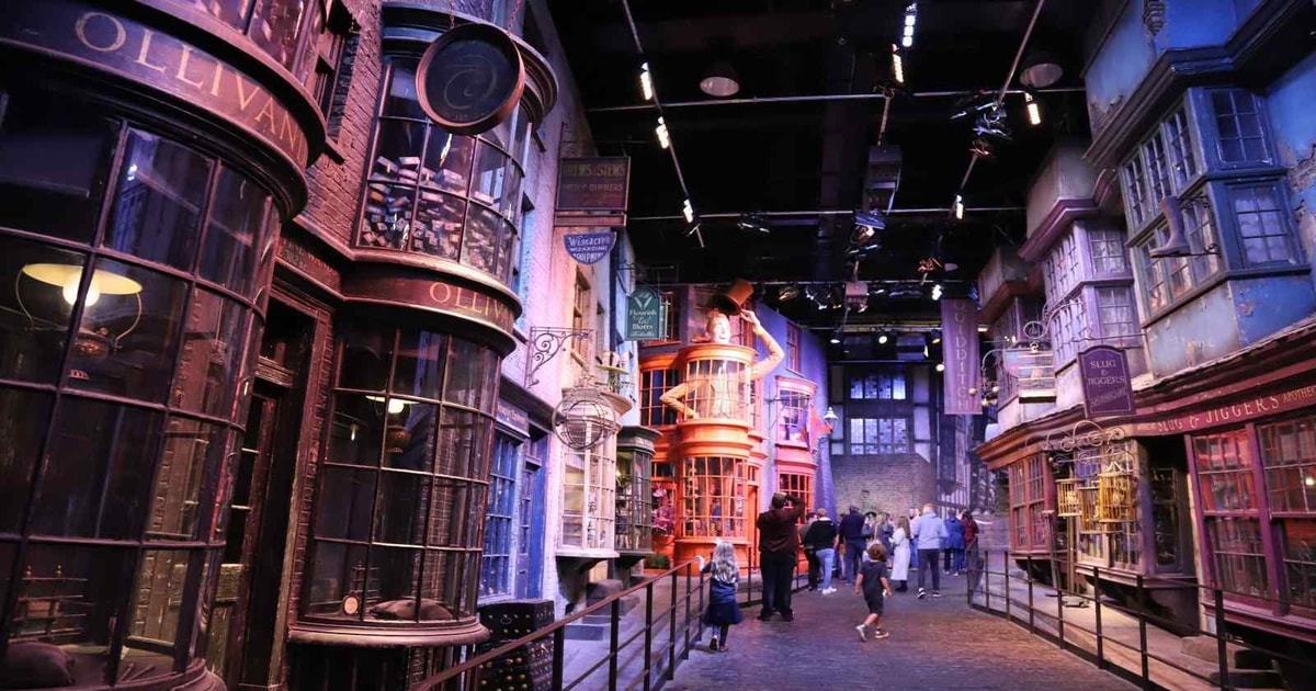 London: Harry Potter Warner Bros Studio Tour With Ticket | GetYourGuide