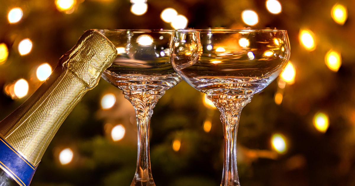 Winter Champagne Tour by Rickshaw | GetYourGuide