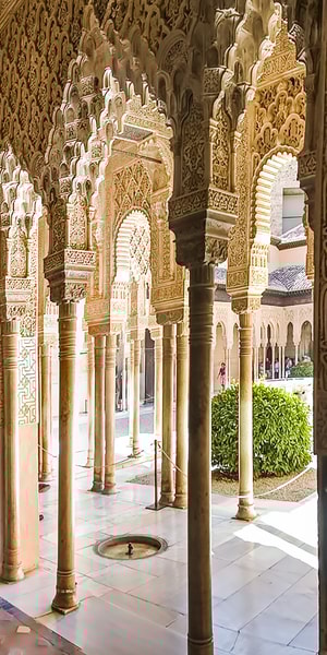 Granada: Alhambra & Nasrid Palaces Tour with Tickets | GetYourGuide
