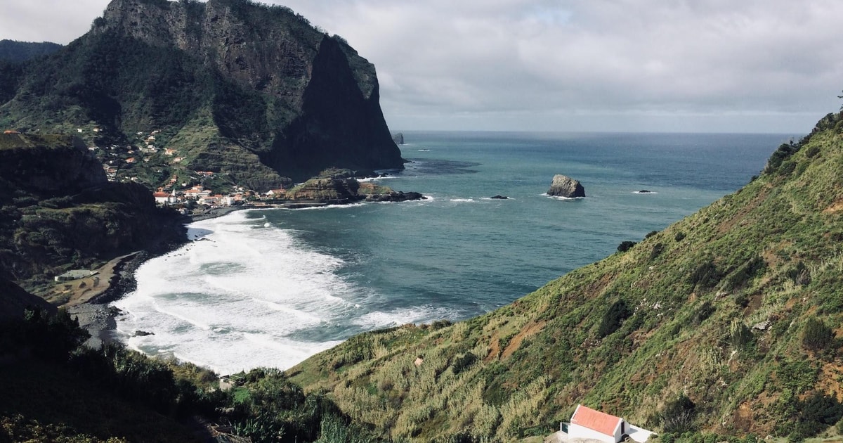 Pick up in Porto da Cruz and Full day ticket bus in Santana | GetYourGuide