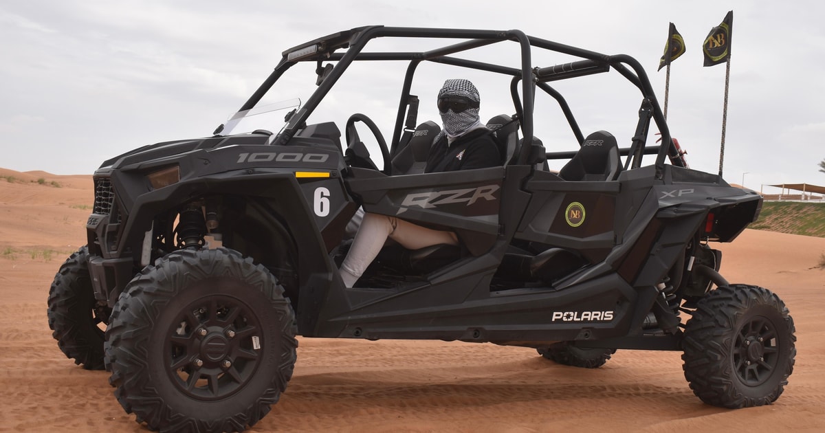 Dubai: Dune Buggy, paseo en camello, transporte PRIVADO, tabla de arena ...