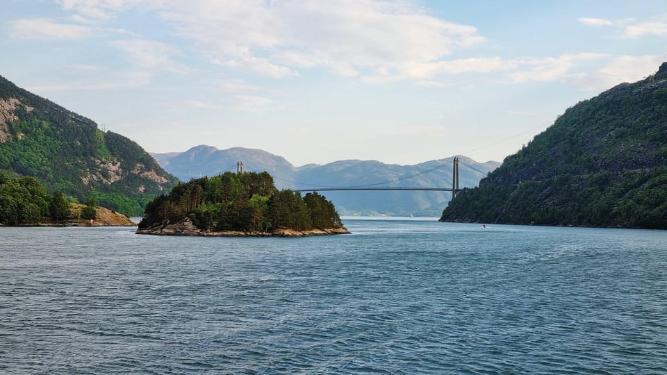 Stavanger: Fjord-Szenekreuzfahrt zum Lysefjord und Preikestolen ...