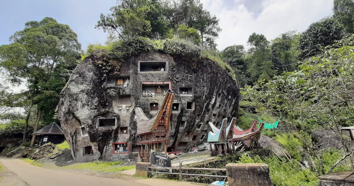 Sulawesi: Toraja Cultural Tour | GetYourGuide