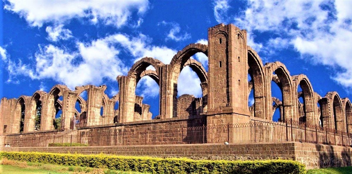 Bijapur: A Curated 2-Day Architectural Heritage Tour | GetYourGuide