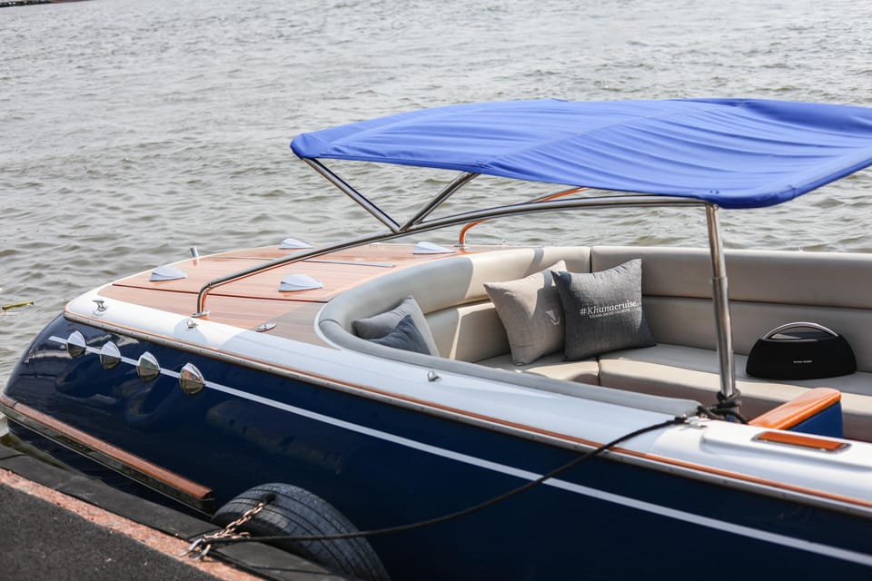 Bangkok: Beautiful open-air classic boat, Kapella | GetYourGuide