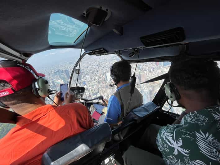 Tokyo: Helicopter Tour with Lunch and Shinjuku Meeting Point | GetYourGuide