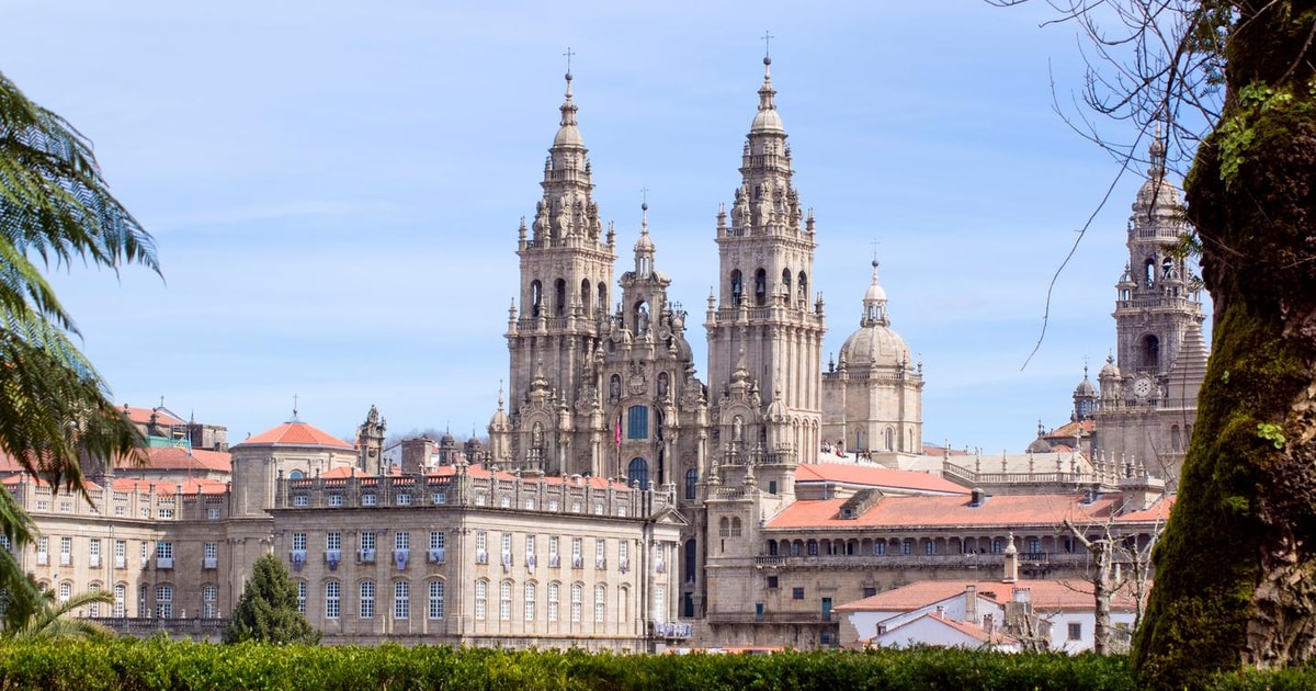 Santiago de Compostela: prywatny, 2-godzinny spacer po mieście ...