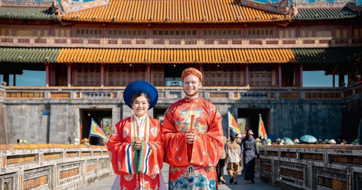 Oplev Hue Imperial Citadel Private ture med gratis afhentning ...