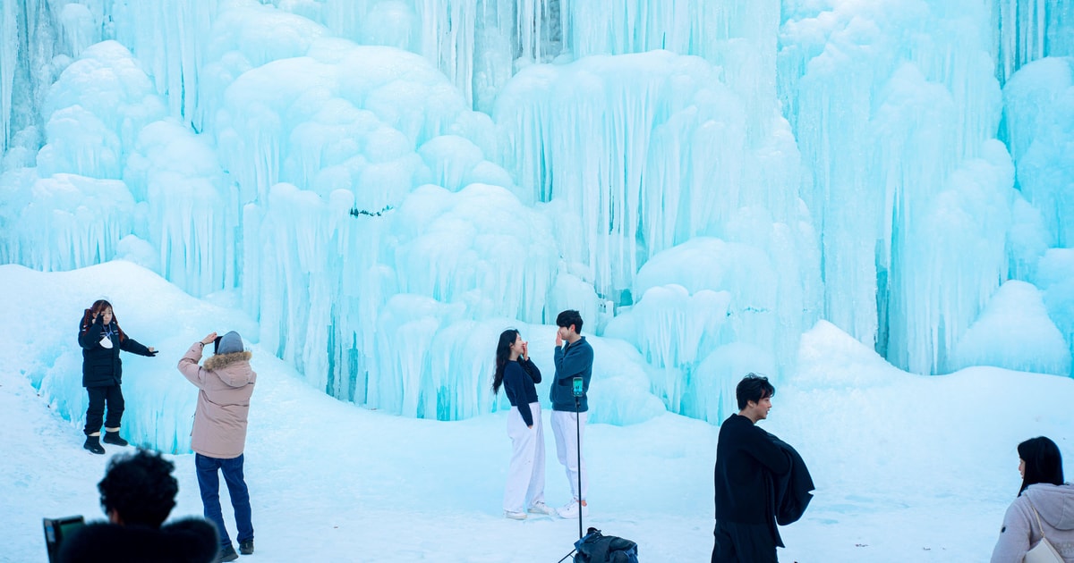 Busan'dan Cheongsong Buz Vadisi ve Pohang Uzay Yürüyüşü Turu | GetYourGuide