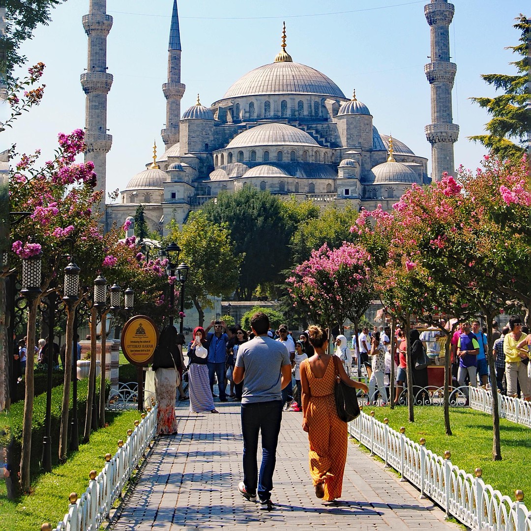 Istanbul: Hagia Sofia, Blue Mosque, and Grand Bazaar Tour | GetYourGuide