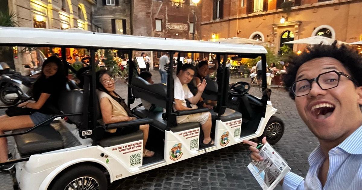 Rom bei Nacht: 2-stündige Golfcart-Tour mit Aperitif | GetYourGuide