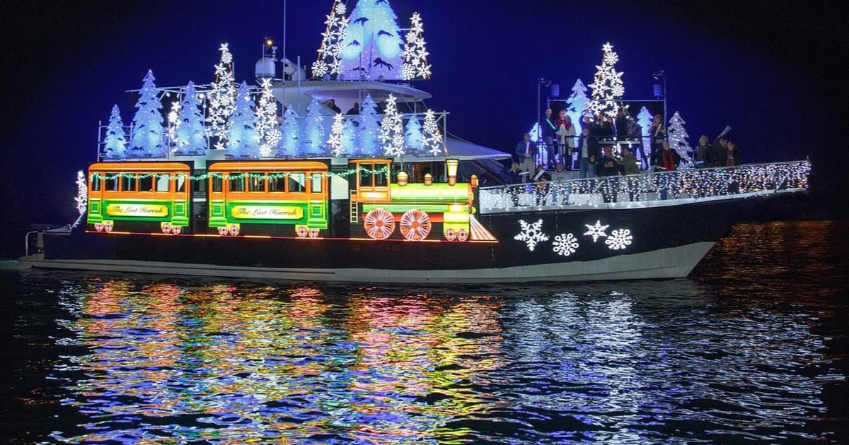 Newport Beach: 2025 Feiertagslichter-Kreuzfahrten | GetYourGuide