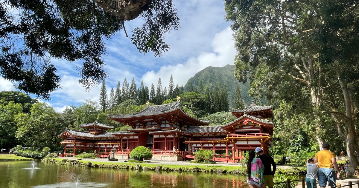 Honolulu: Oahu Island Full-Day Guided Tour by Bus with Lunch | GetYourGuide