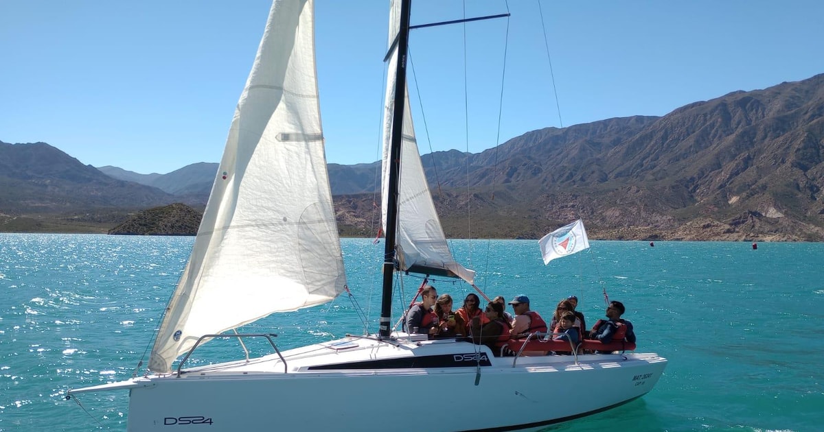 Potrerillos: Tour en Velero más Trekking | GetYourGuide