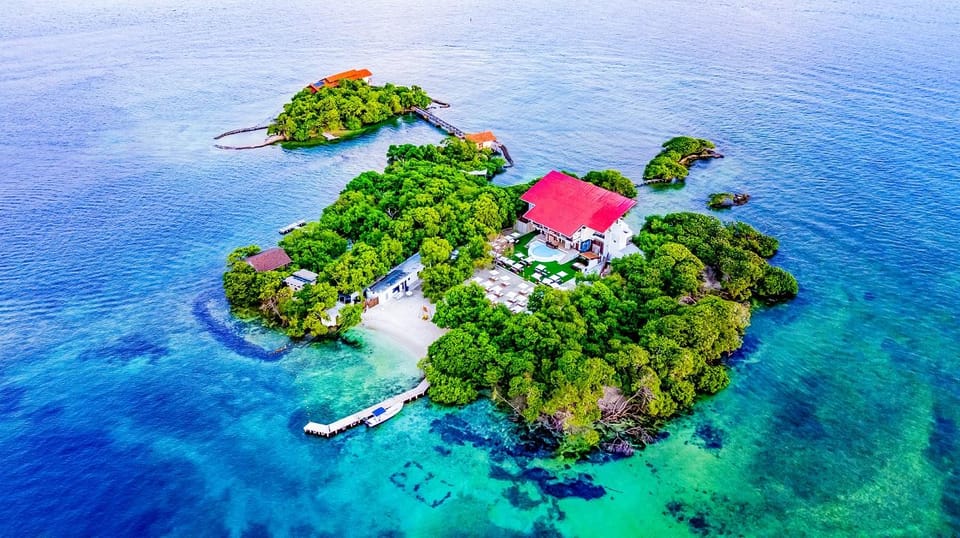 Cartagena: ISLA PRIVADA con piscina, transporte y almuerzo | GetYourGuide