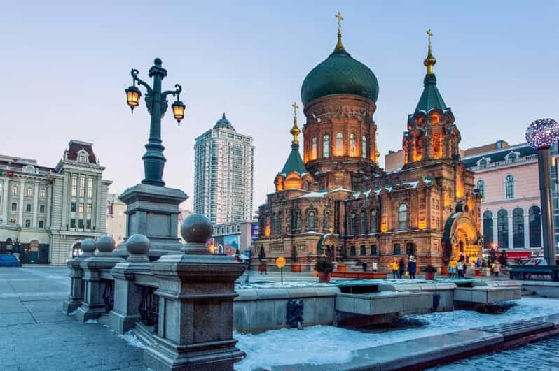 Harbin: 6-Day Harbin Ice Festival and Yabuli Club Med Tour | GetYourGuide