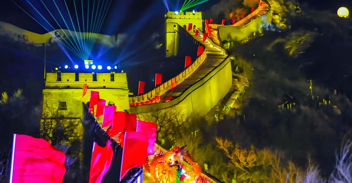 Beijing: Badaling Great Wall Night Ticket of tours met show | GetYourGuide