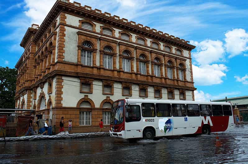 City Tour en el Centro Histórico de Manaus con un fotógrafo | GetYourGuide