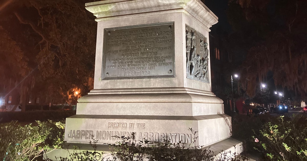 The History Buff: Walking History Tour Downtown Savannah | GetYourGuide