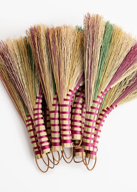 Fabriqué en Normandie Fabrication Balayette Aile de Canard | GetYourGuide