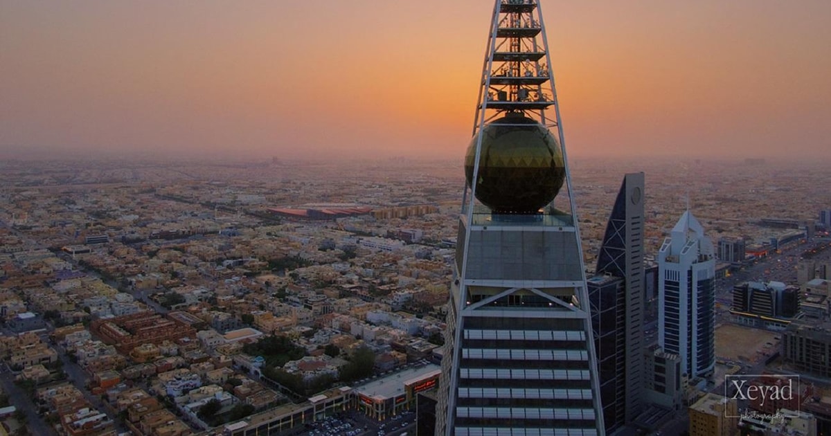 Tour della città moderna di Riyadh e Boulevard World | GetYourGuide