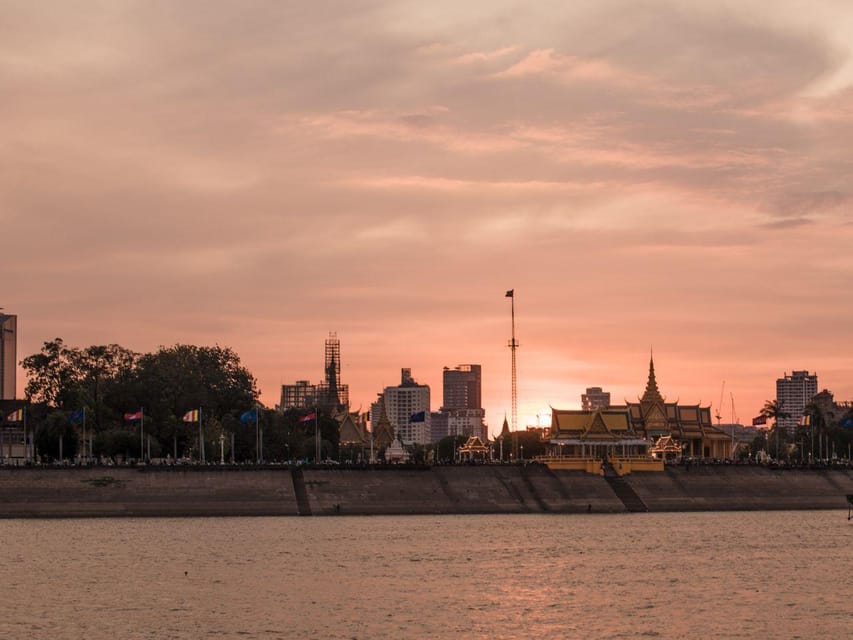 Phnom Penh: Sunset Cruise on Kanika Boat | GetYourGuide