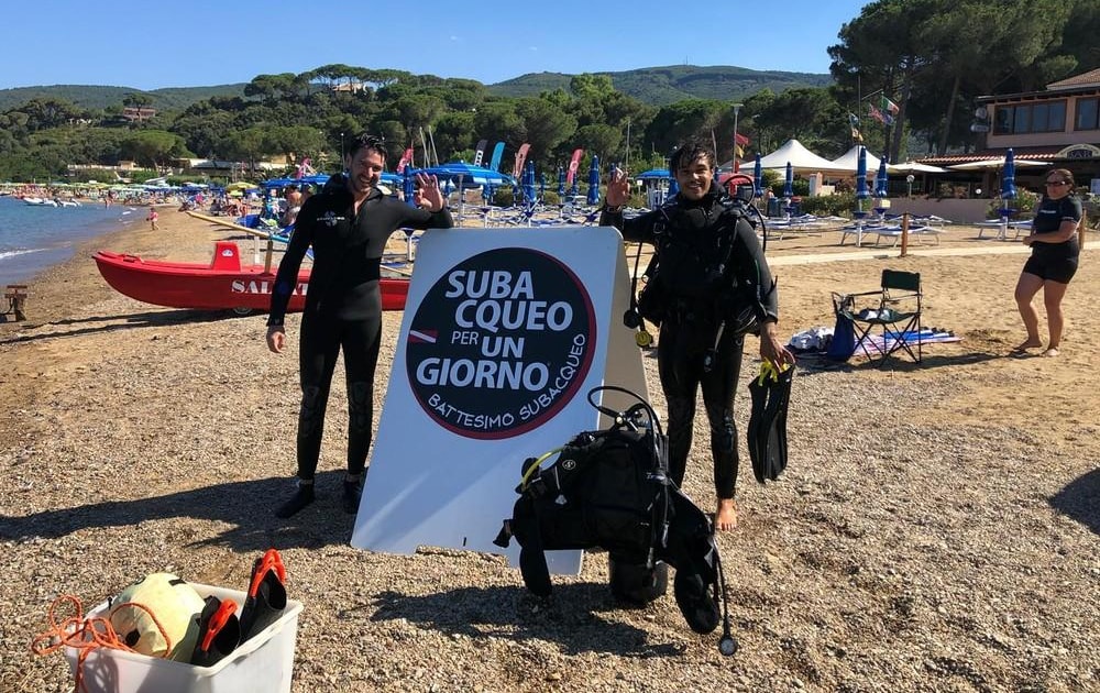 Spiaggia Naregno: esperienza di battesimo subacqueo con istruttore ...