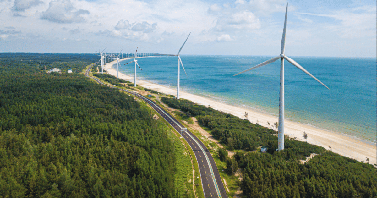 Haikou: 4-Day Hainan Island Bus Tour with Hotel | GetYourGuide