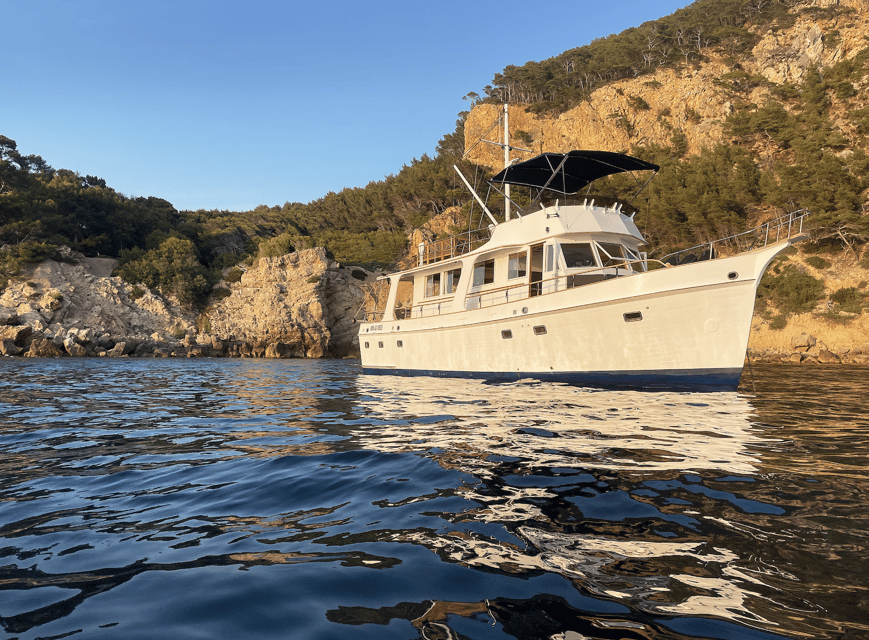 Marseille : day boat exploring les Calanques | GetYourGuide