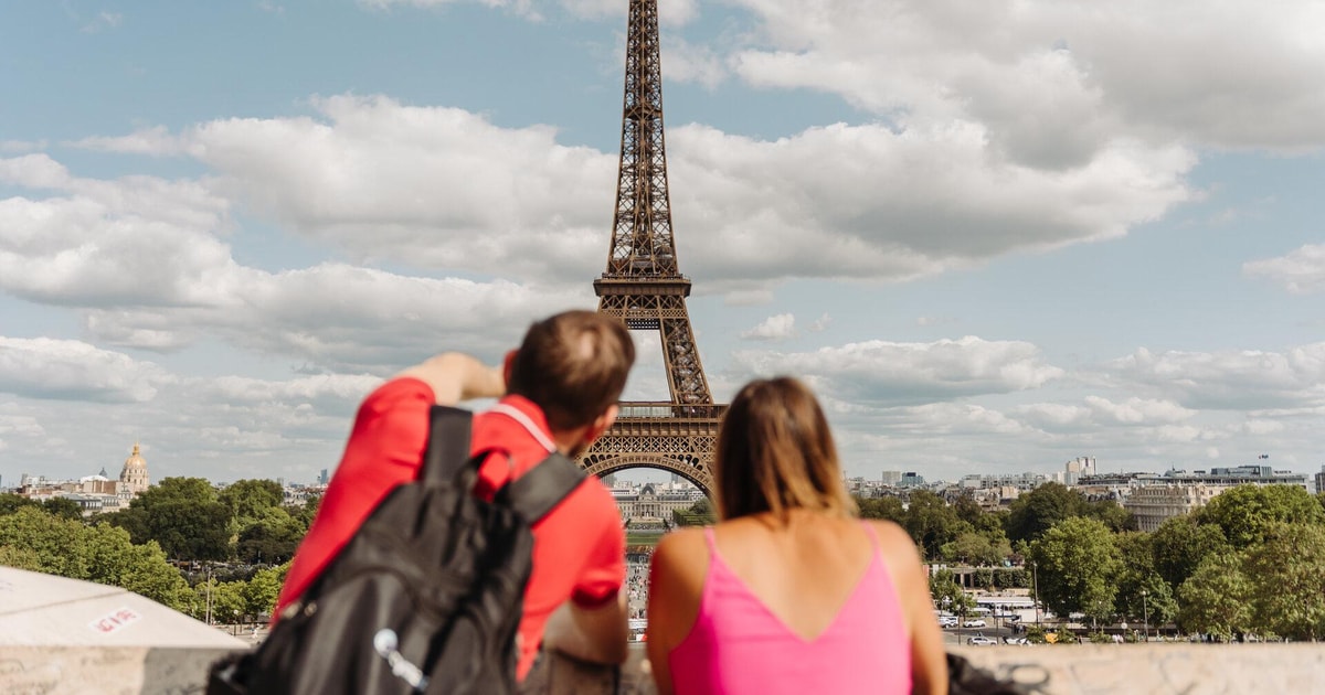 Paris: Full Day Tour with Louvre, Eiffel Tower & Notre Dame | GetYourGuide