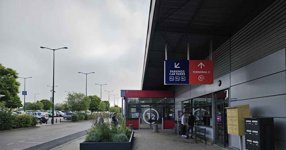 Paris : Transfer to/from Beauvais airport (BVA) | GetYourGuide