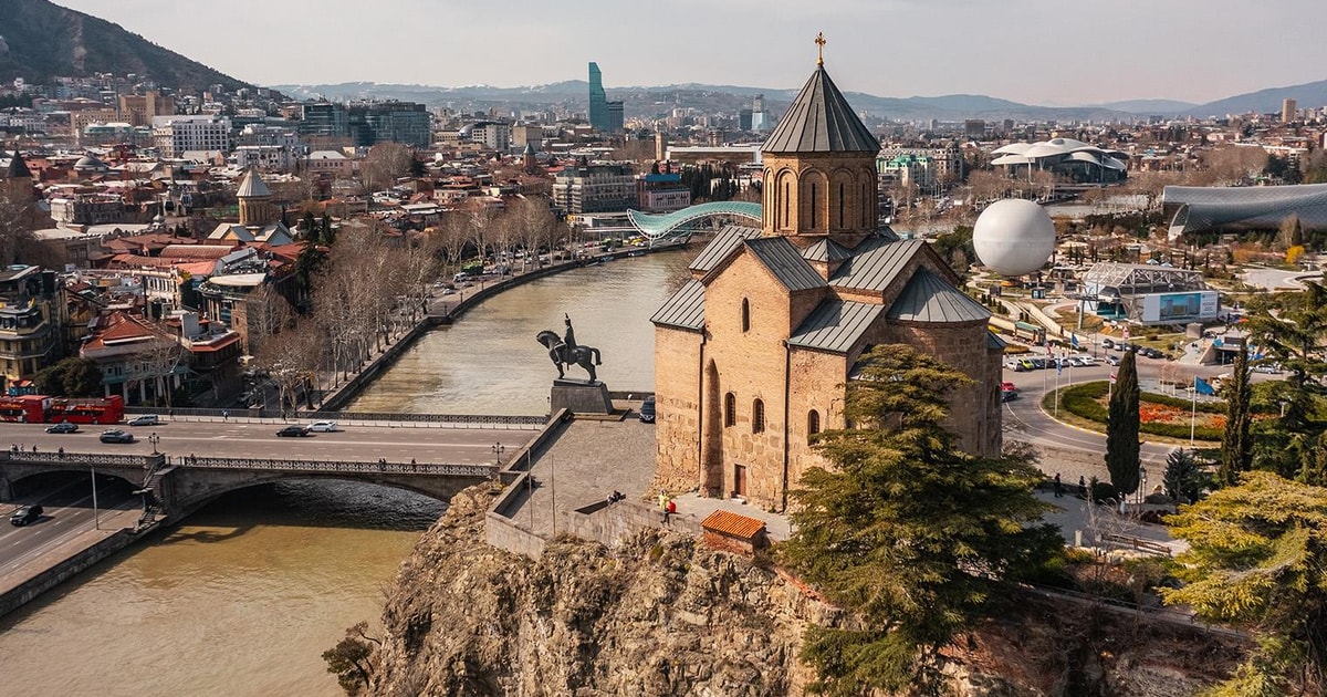 Tiflis: Old Town Tbilisi Guided Walking Tour | GetYourGuide