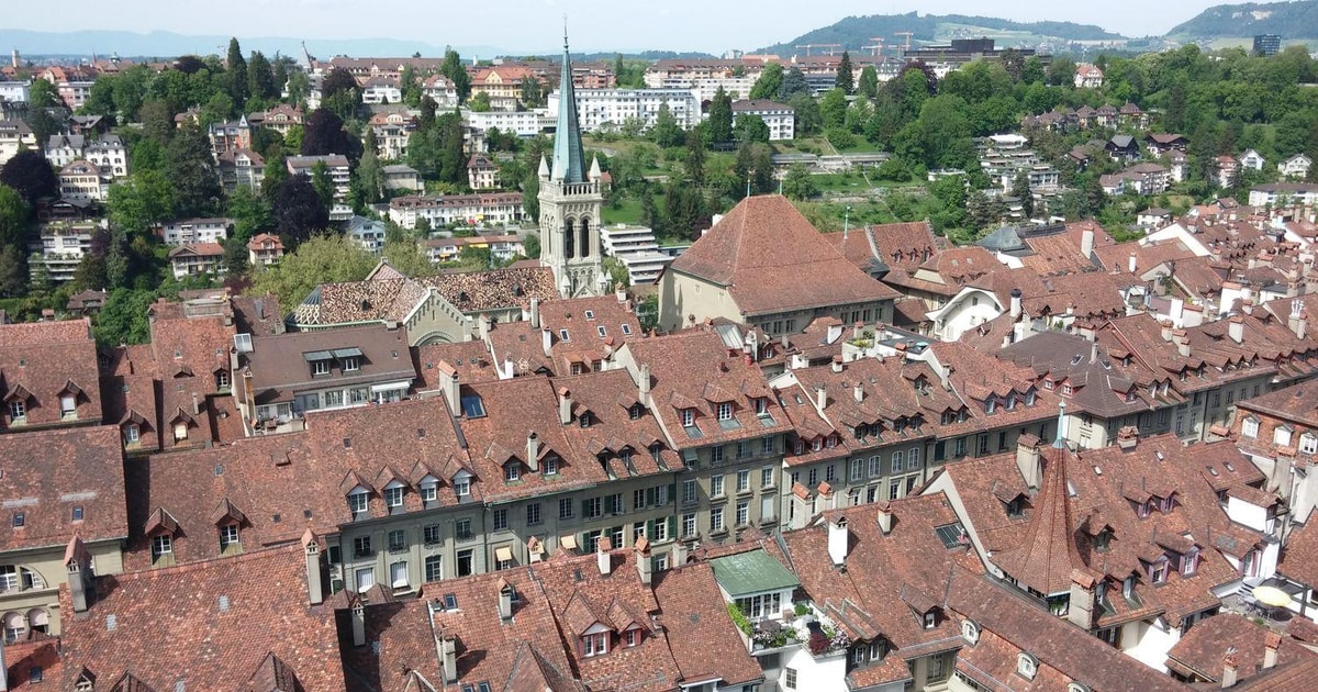 Berna: Tour a pie privado con guía turístico | GetYourGuide