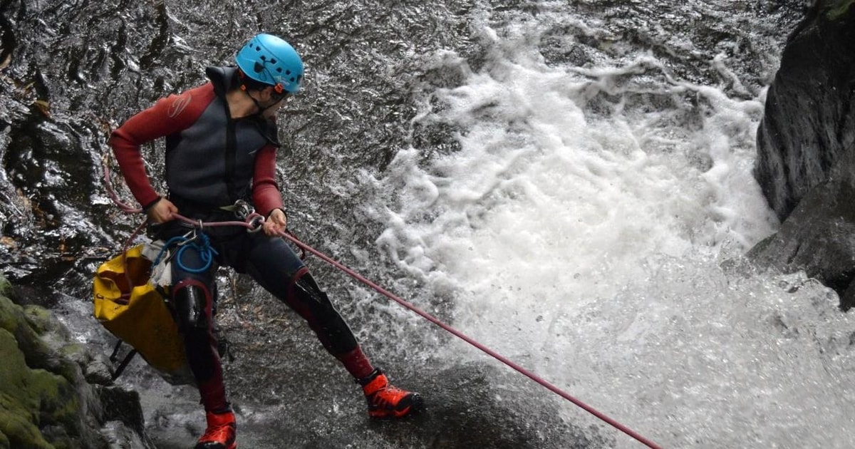 Terceira: Geführtes Canyoning-Abenteuer mit Fotos | GetYourGuide
