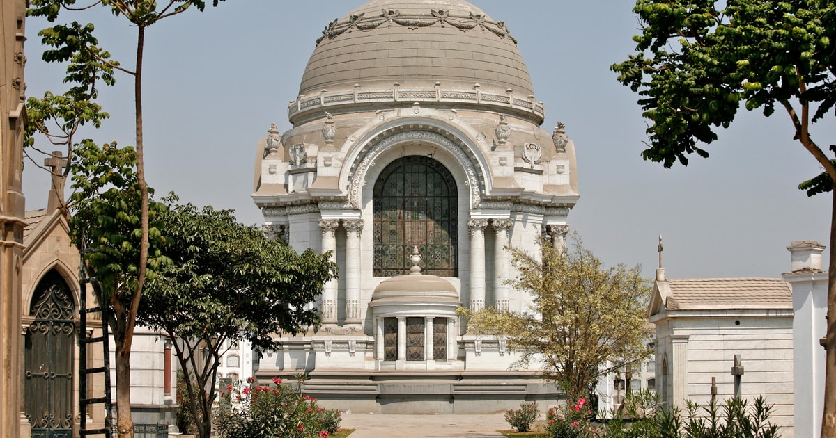 Lima: un tour attraverso il cimitero più antico ed emblematico di Lima ...