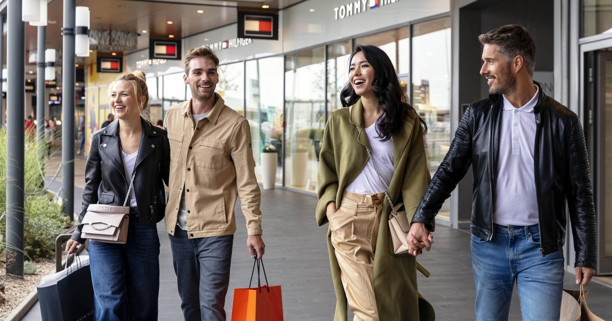 Exclusive shopping in Fashion Arena Outlet Prague | GetYourGuide