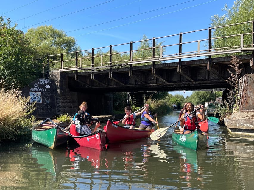 Whoosh Explore Canoe Club: River Stort Canoe tours | GetYourGuide