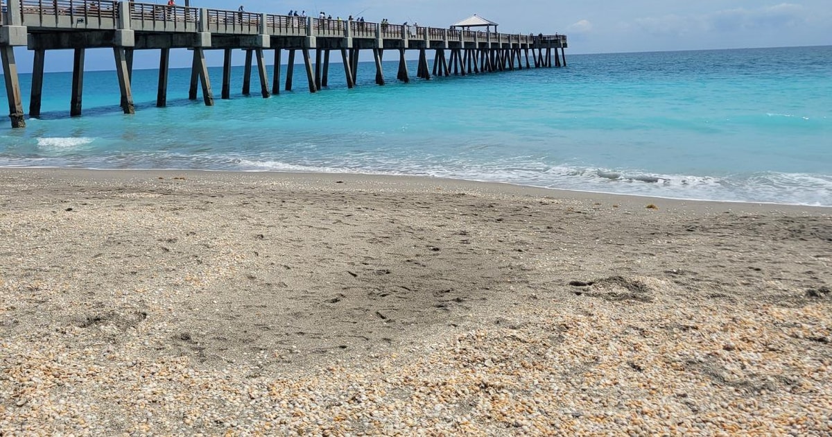 Juno Beach: All-inclusive strand dag Cabana hyra | GetYourGuide