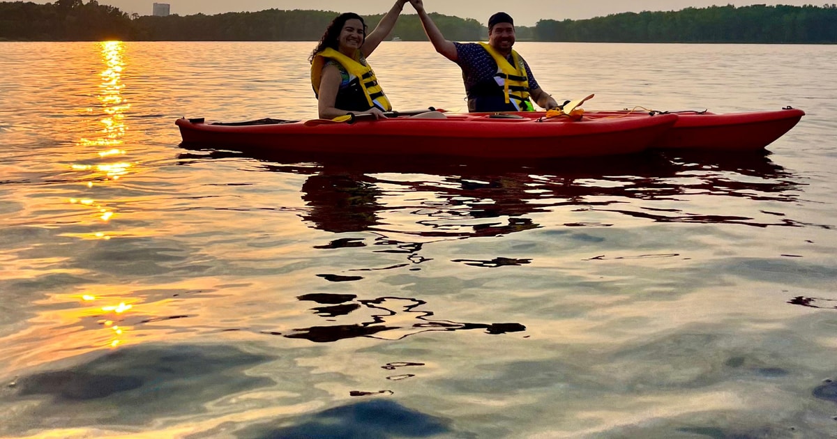 Ottawa: Sunset and Day Kayaking Tour in Downtown | GetYourGuide
