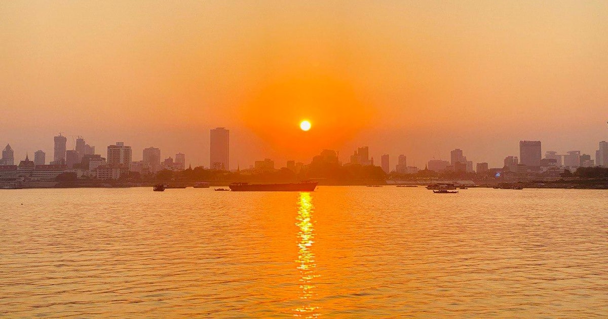 Phnom Penh Full Day Tour including Sunset Mekong River Boat | GetYourGuide